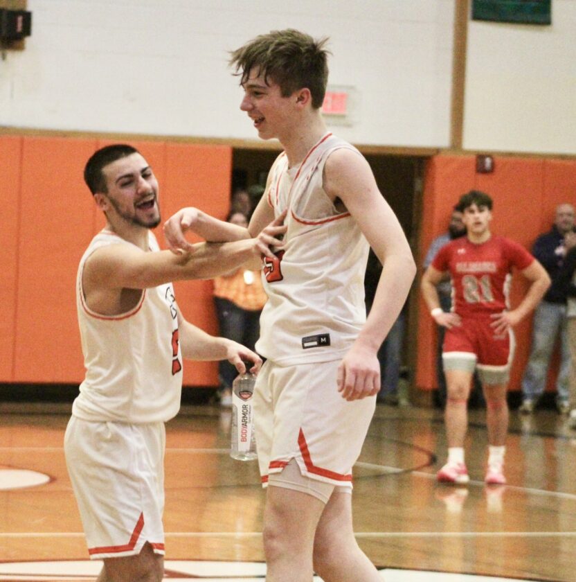 Sizzling seniors! | News, Sports, Jobs - Observer Today